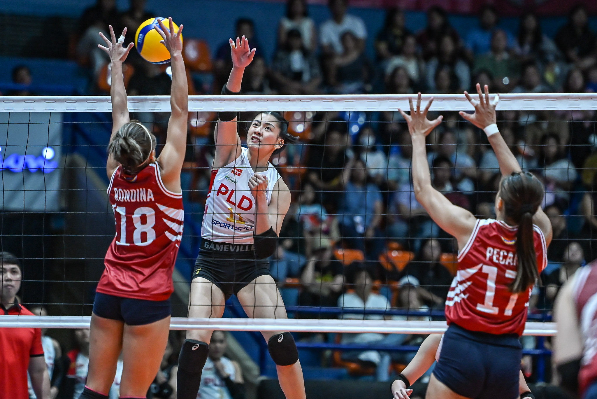 PLDT silences Sisi, Choco Mucho - Alta Sports | Alta Sports